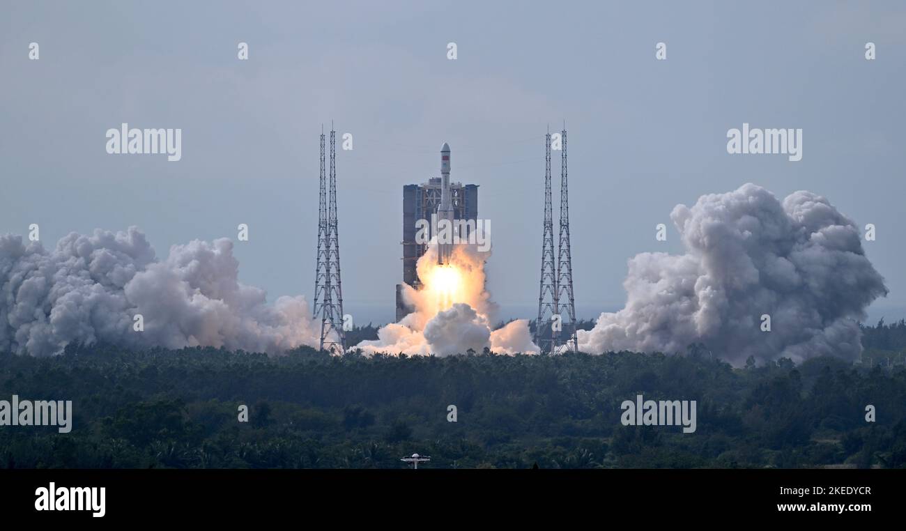 Wenchang, China. 12th Nov 2022. The Long March-7 Y6 rocket, carrying ...