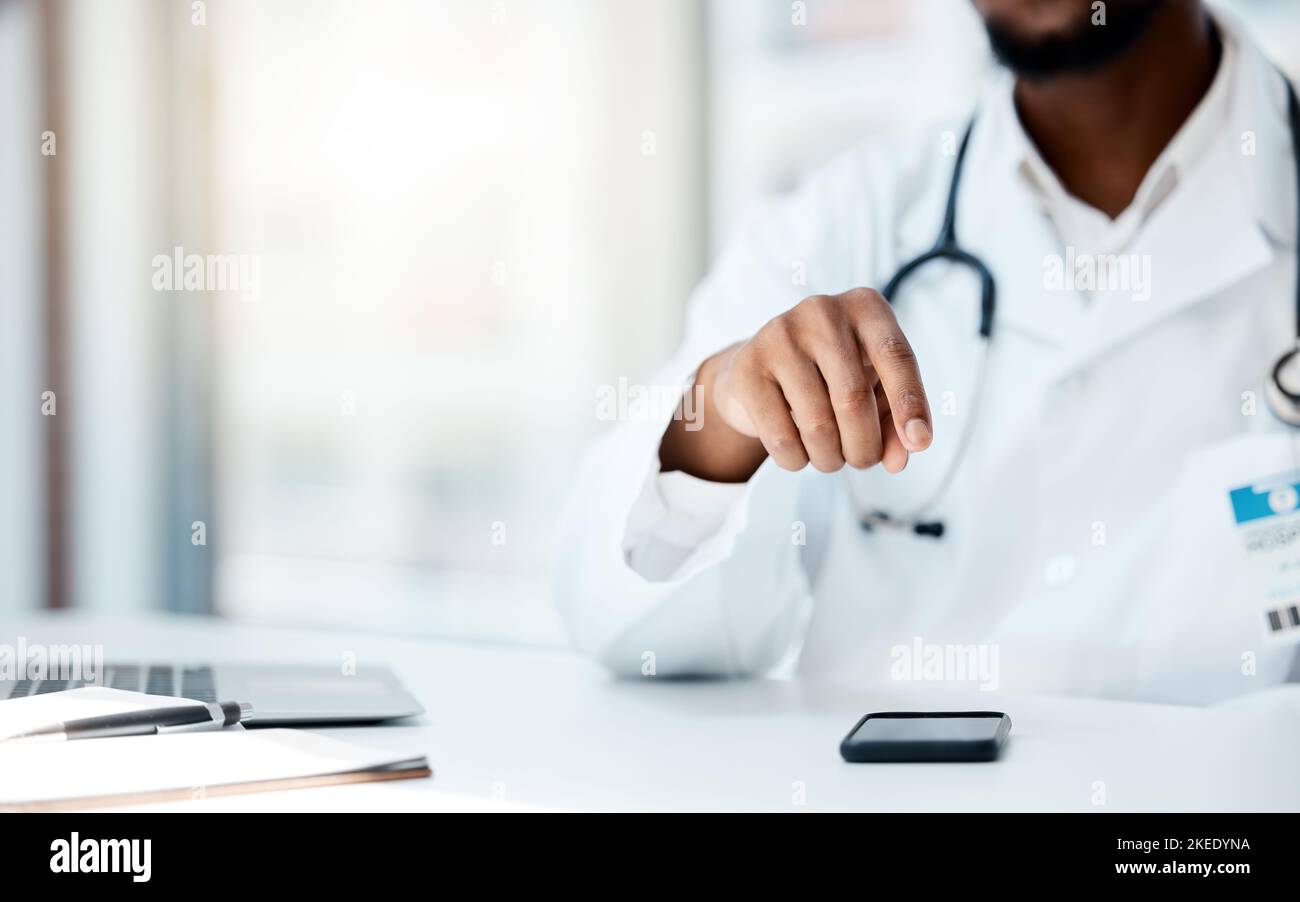 Doctor hand hi-res stock photography and images - Alamy