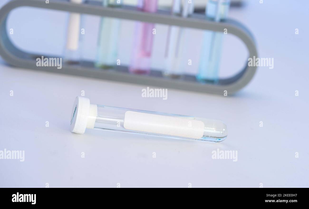 Test tube in laboratory with empty label Stock Photo - Alamy