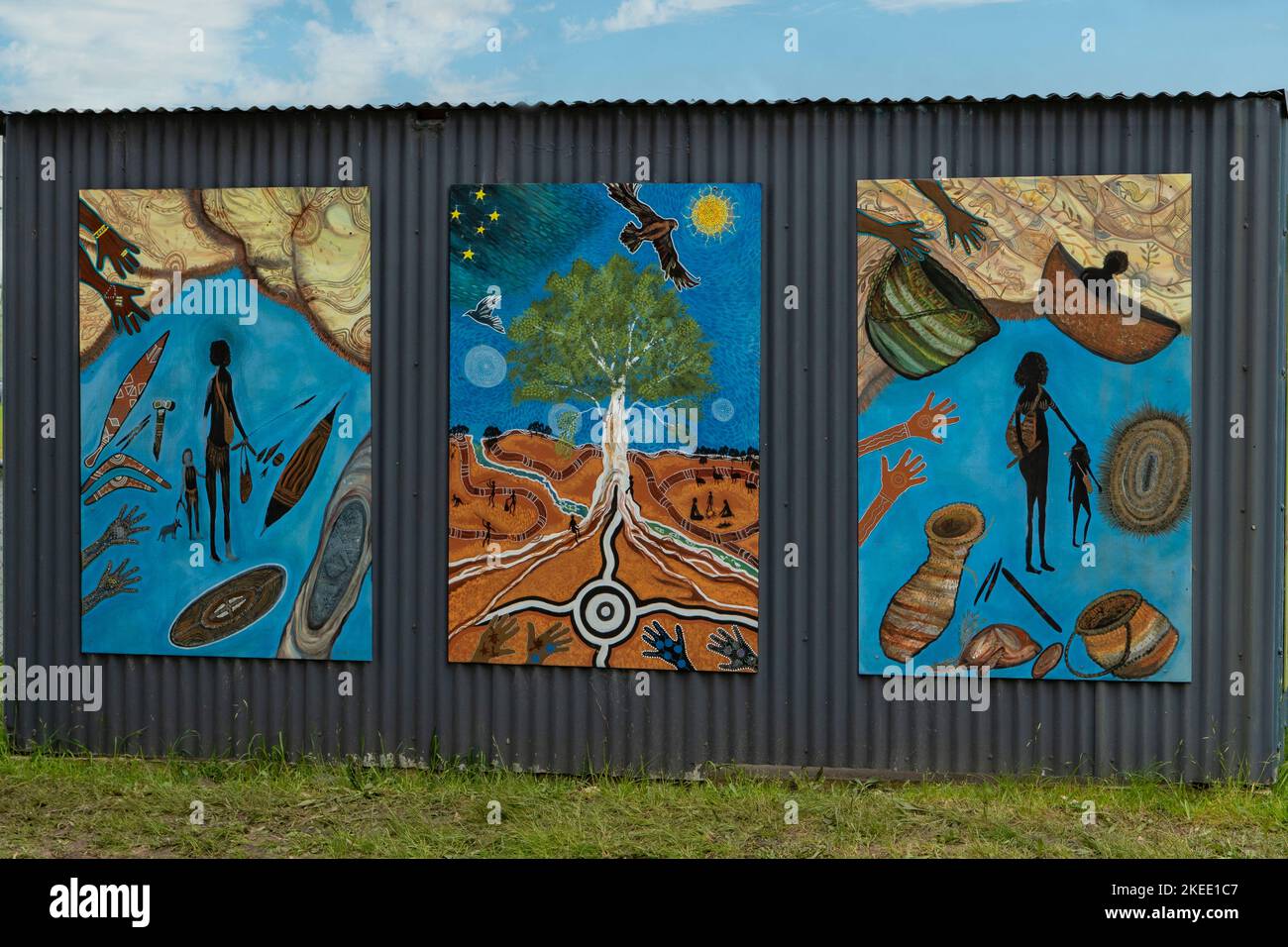 Aboriginal mural melbourne hi-res stock photography and images - Alamy