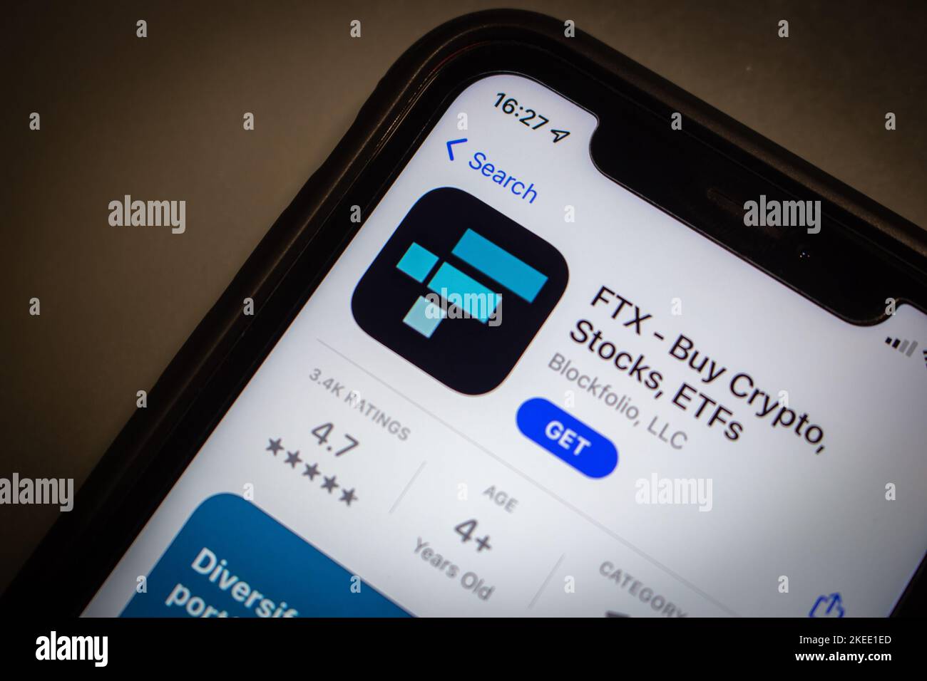 Cryptocurrency platform hi-res stock photography and images - Alamy