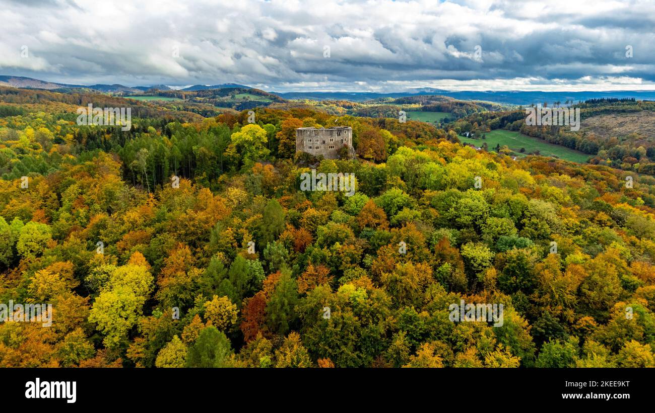 Small autumn walk through the beautiful park landscape near Bad ...
