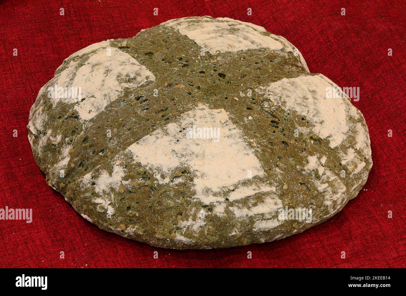 Huge loaf of bread hi-res stock photography and images - Alamy