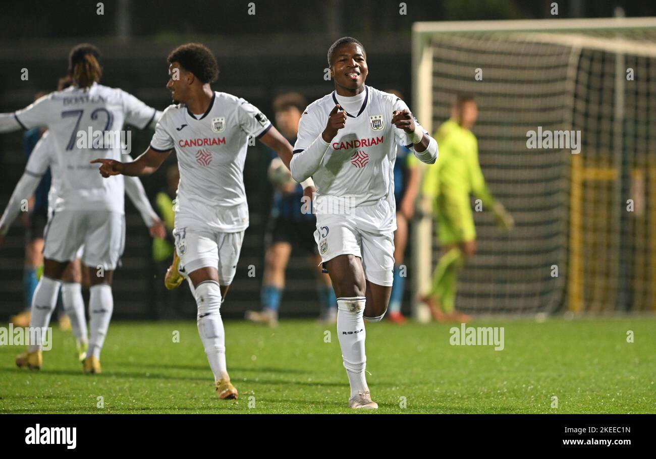 Roeselare, Belgium. 11th Nov 2022, Simion Michez (75) of RSCA Futures ...