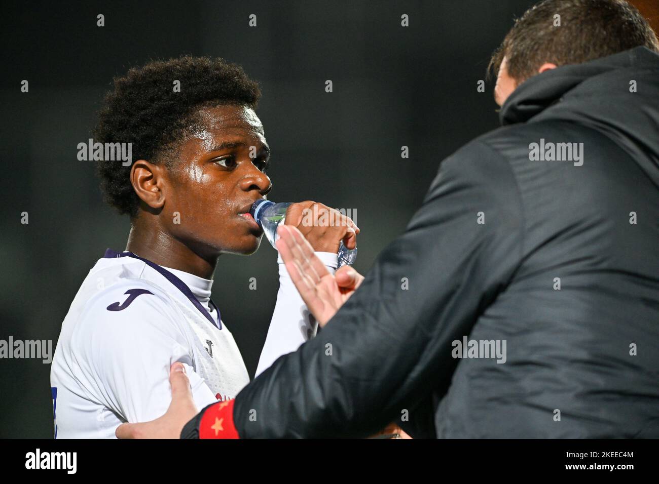 Roeselare, Belgium. 11th Nov 2022, Chris-Emmanuel Lokesa (67) of RSCA ...