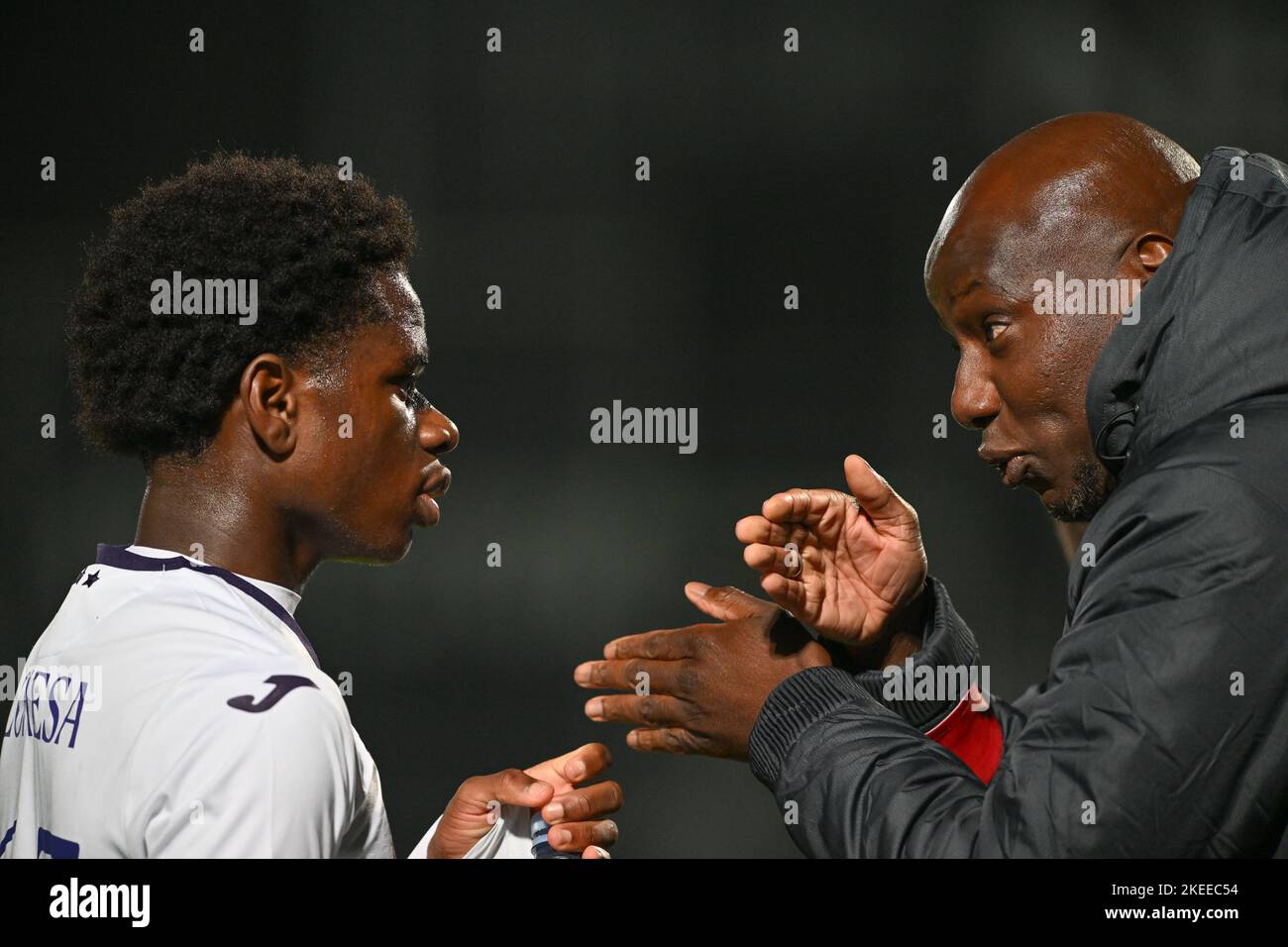 Roeselare, Belgium. 11th Nov 2022, Chris-Emmanuel Lokesa (67) of RSCA ...