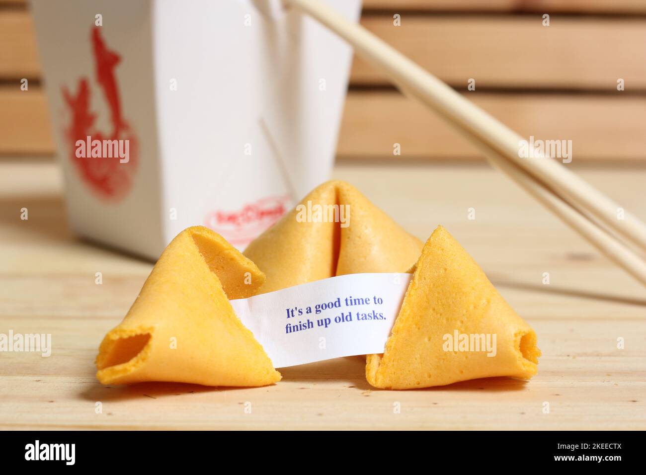 Fortune Cookie With Phrase It's a good time to finish up old tasks ...