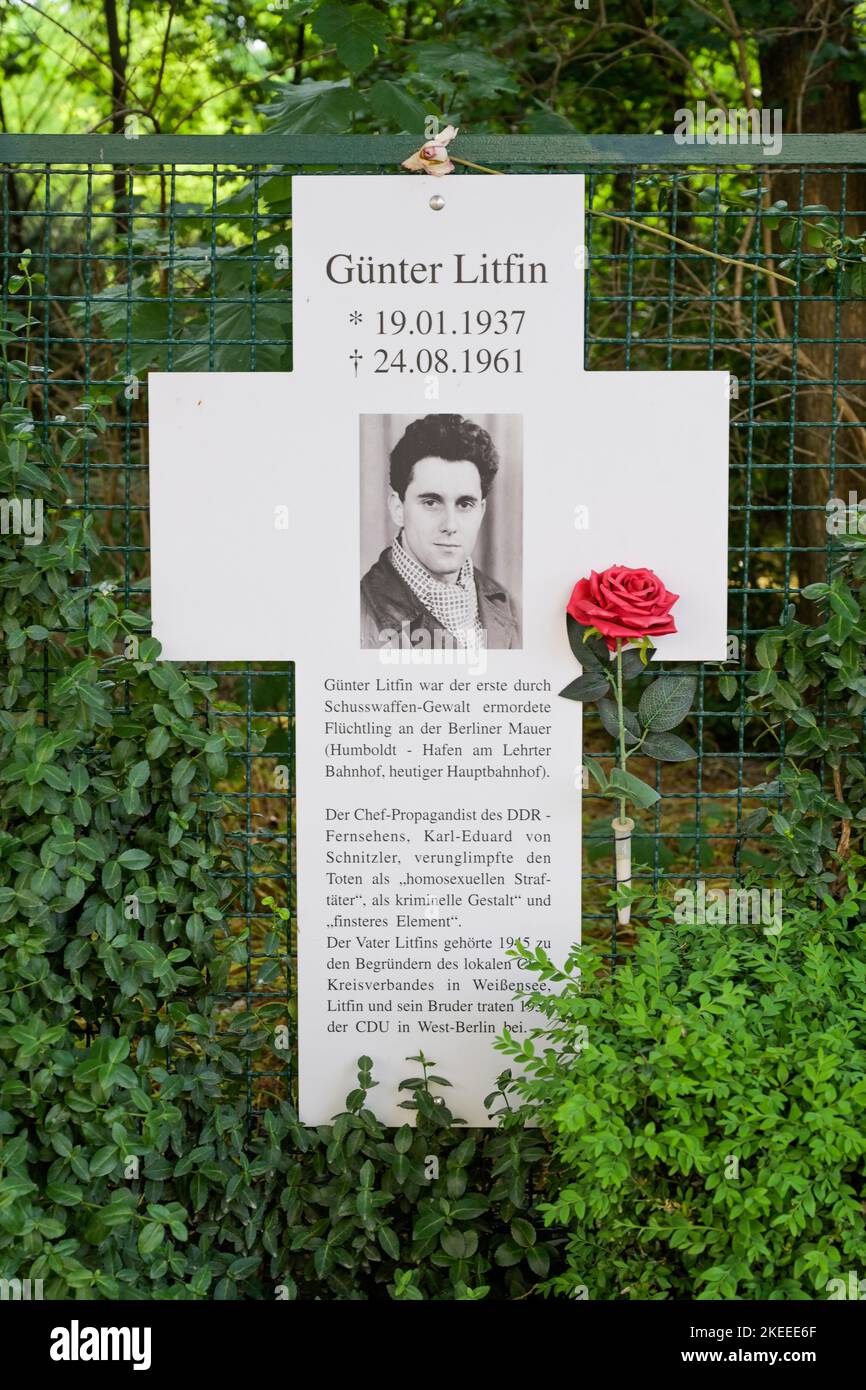 Mauertote hi-res stock photography and images - Alamy