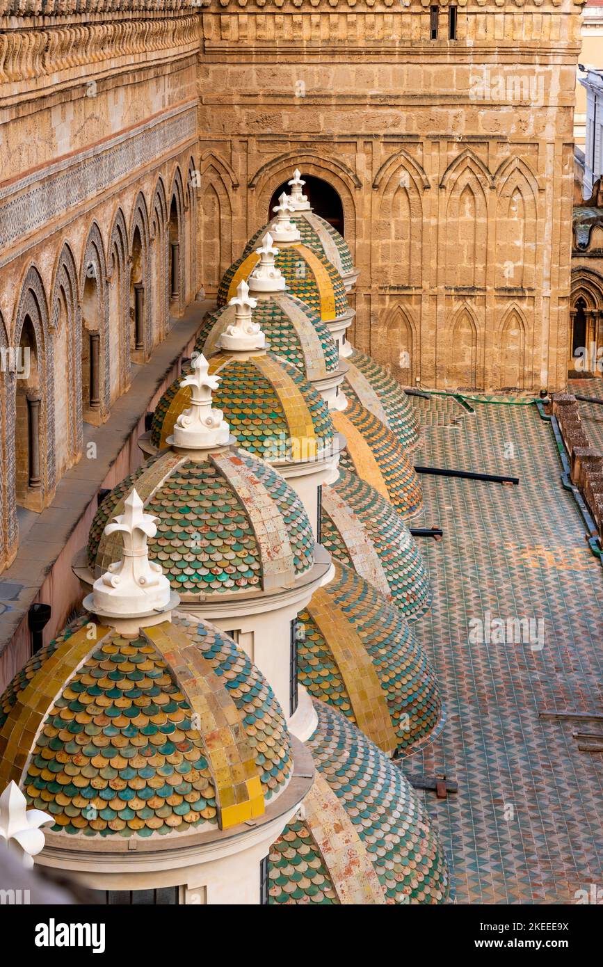 Cathedral with cupolas hi-res stock photography and images - Alamy