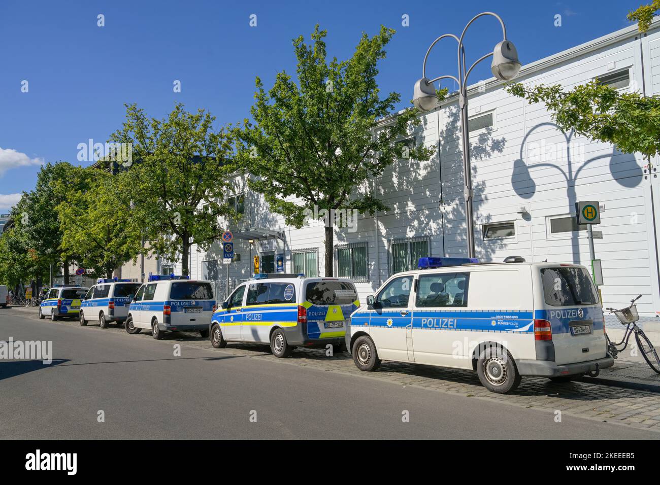 Deutsche polizeiautos hi-res stock photography and images - Alamy