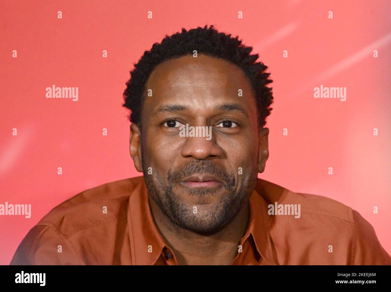Munich, Germany. 12th Nov, 2022. Football player Jordan Babineaux shows ...