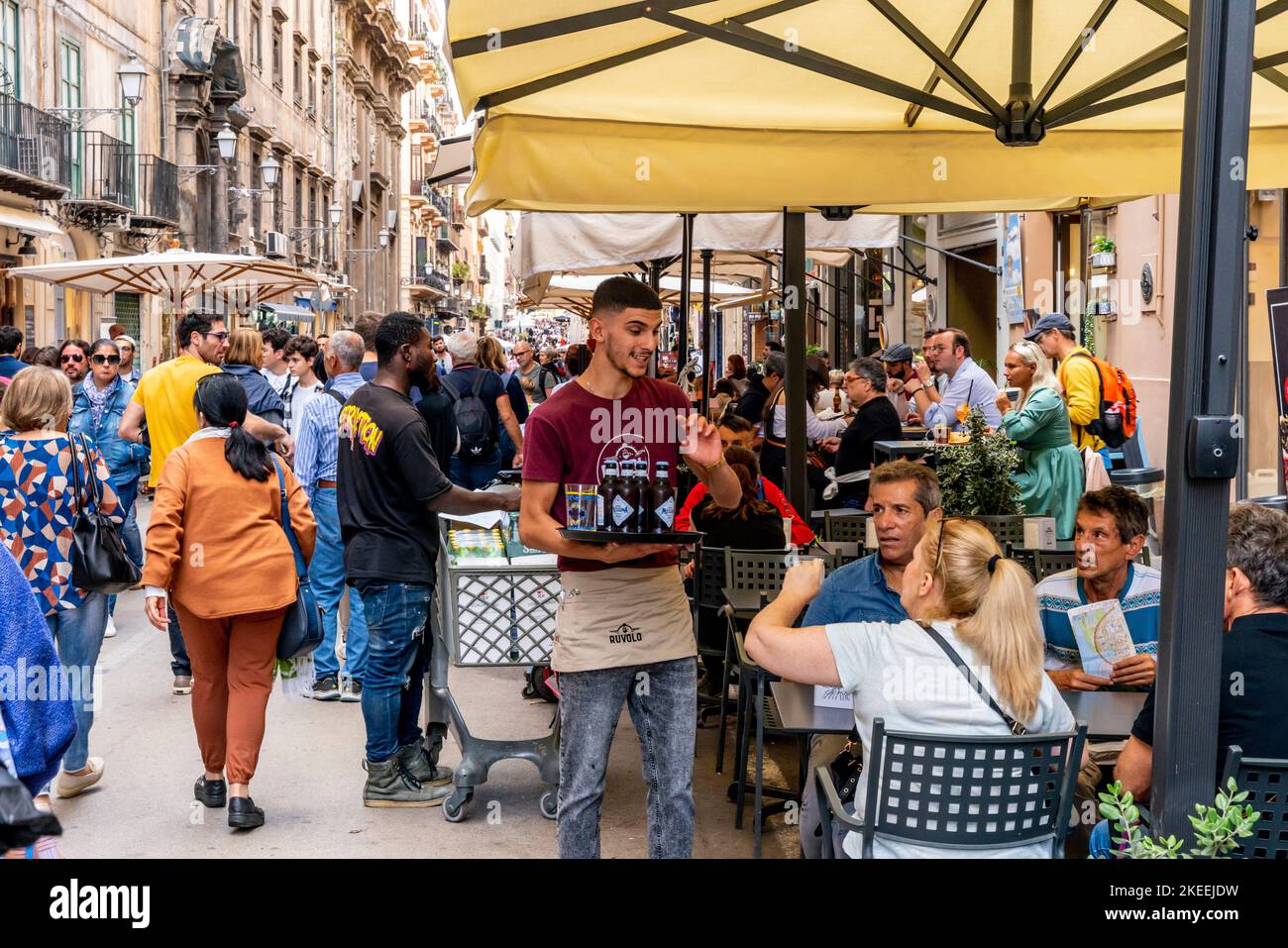 Sicily people cafe hi-res stock photography and images - Alamy