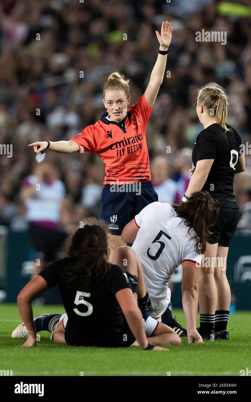 Match referee Hollie Davidson awards a penalty to New Zealand during in ...