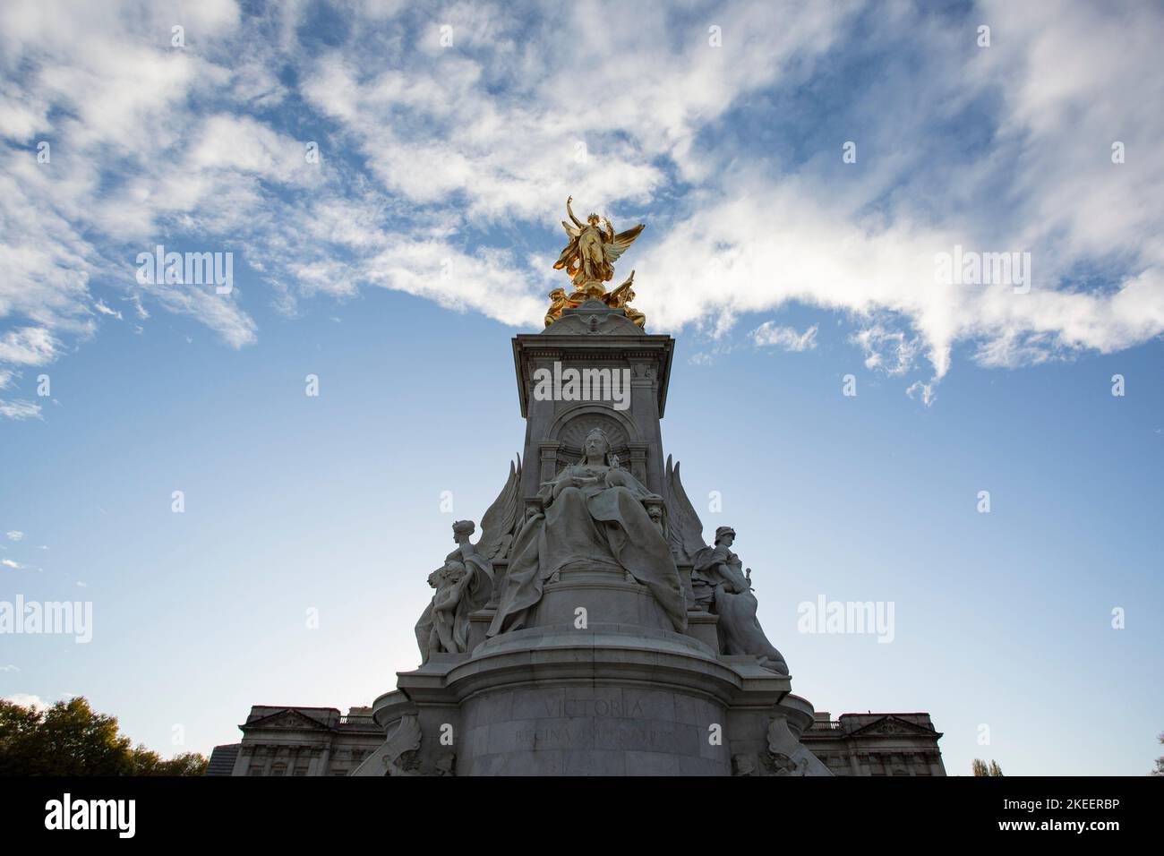 The memorial statue of Queen Victoria Regina Imperatrix, in front of ...