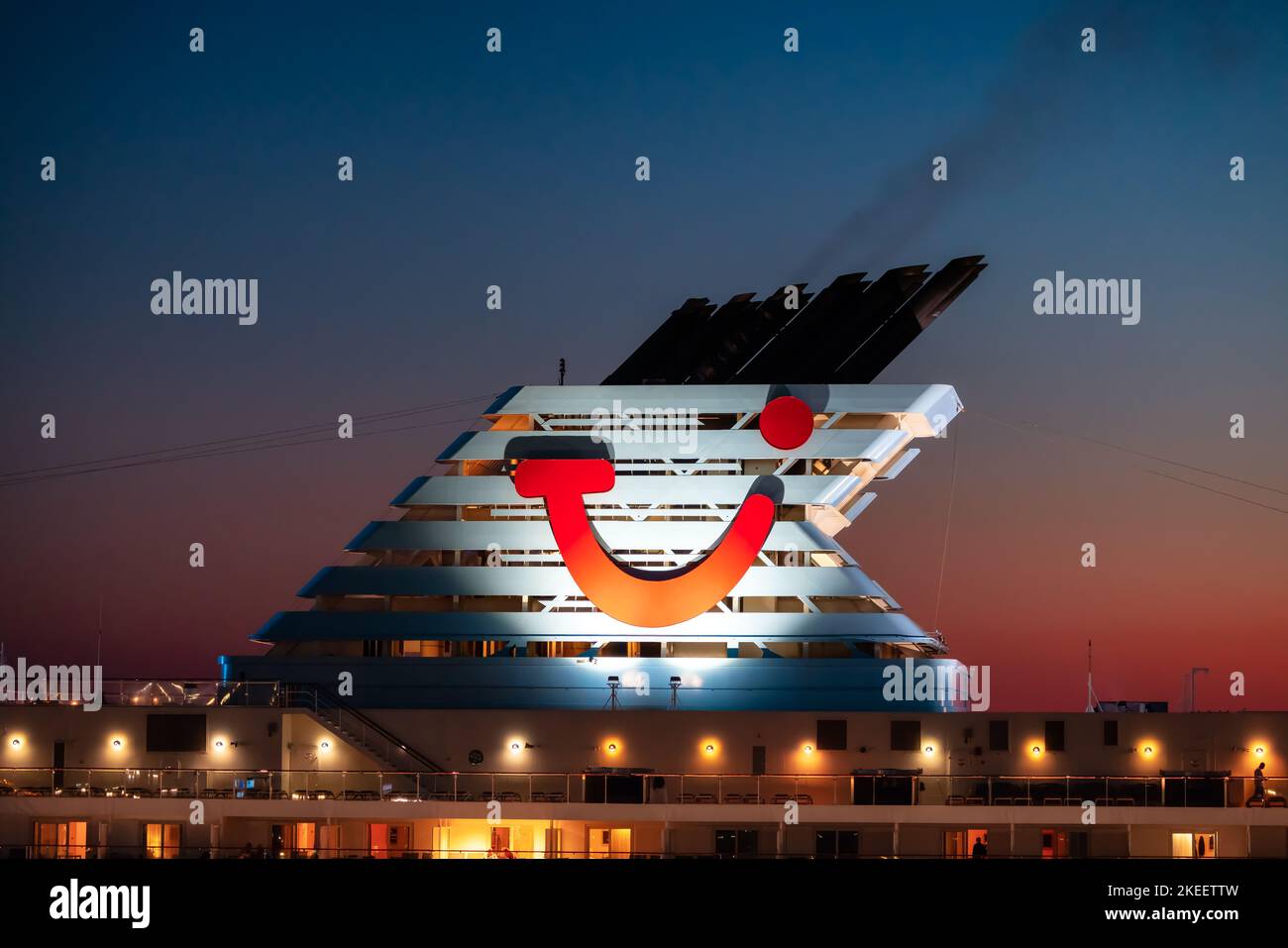 Tui cruises logo hi-res stock photography and images - Alamy