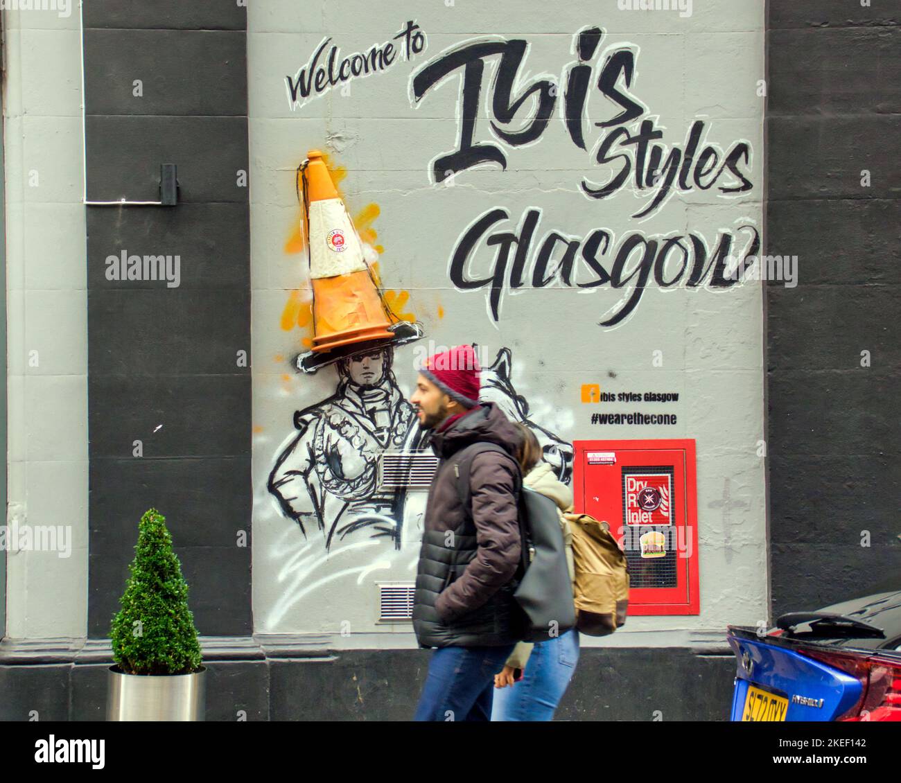 Glasgow, Scotland, UK 12th November, 2022. Iconic traffic cone has ...