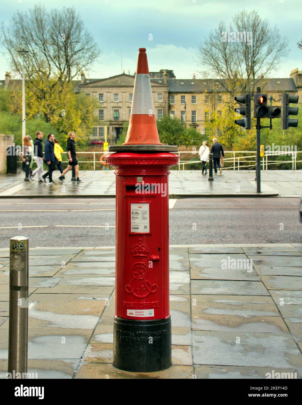 Glasgow, Scotland, UK 12th November, 2022. Iconic traffic cone has ...