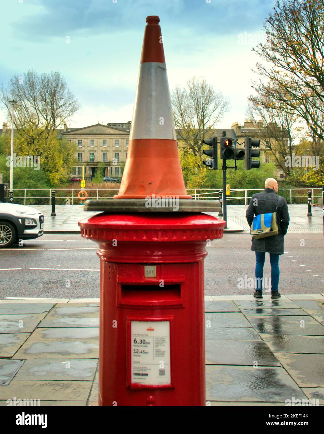 Glasgow, Scotland, UK 12th November, 2022. Iconic traffic cone has ...