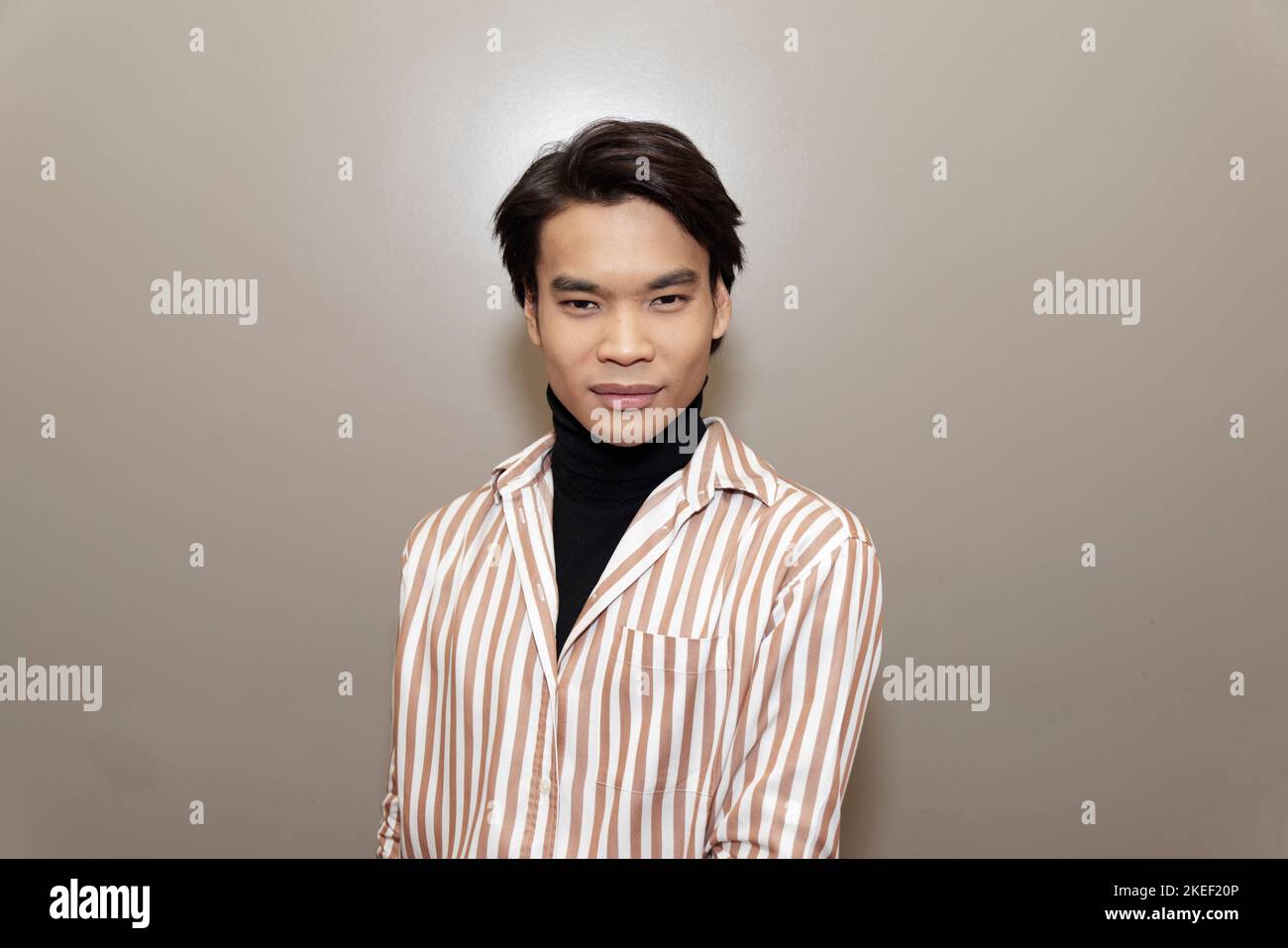 Paris, France. 11th Nov, 2022. Model Jeremy Bellet poses for ...