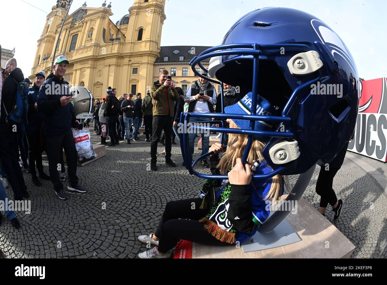Munich, Germany. 12th Nov, 2022. American Sheri Sherrell sits in a ...