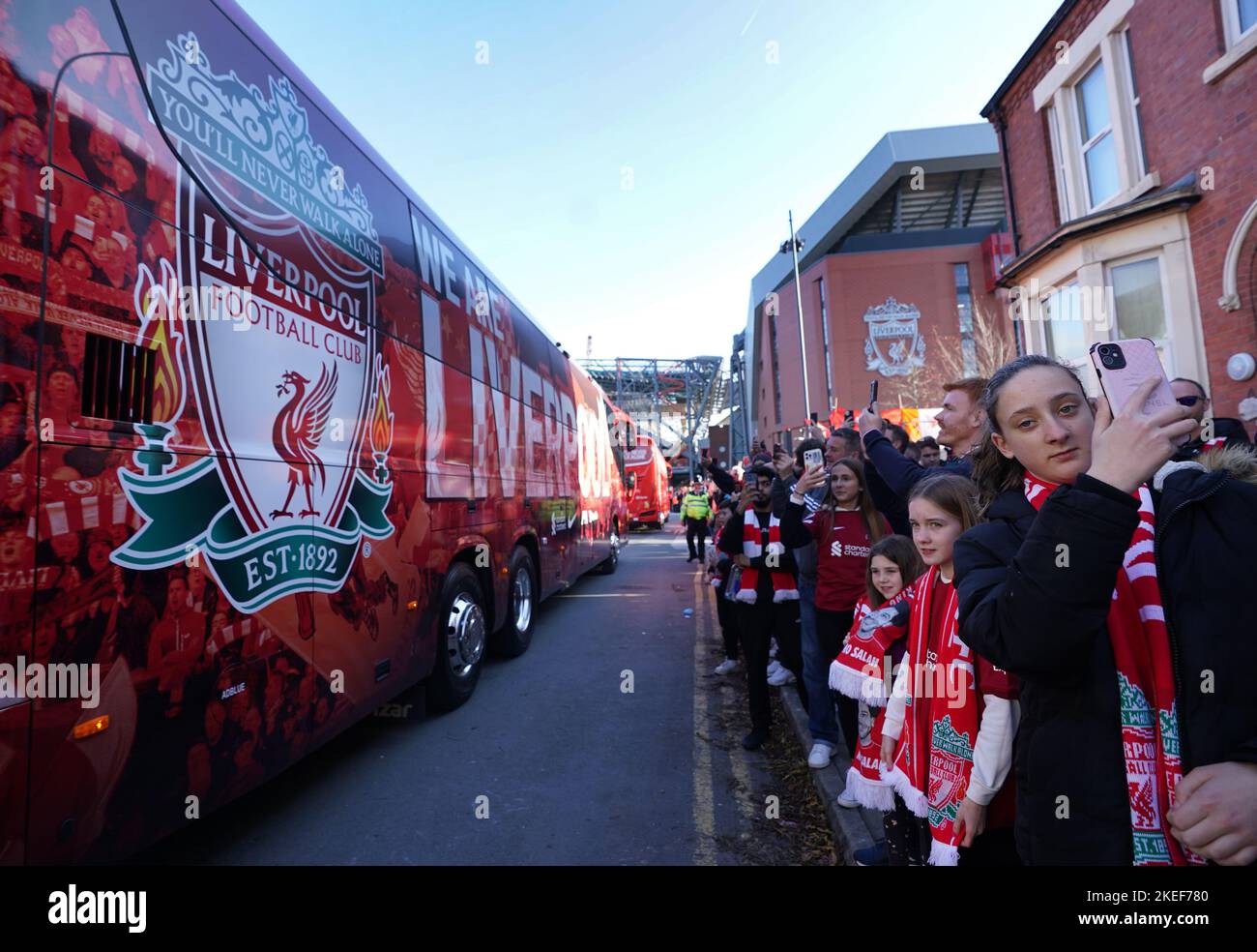 Liverpool team bus arriving premier hi-res stock photography and images ...