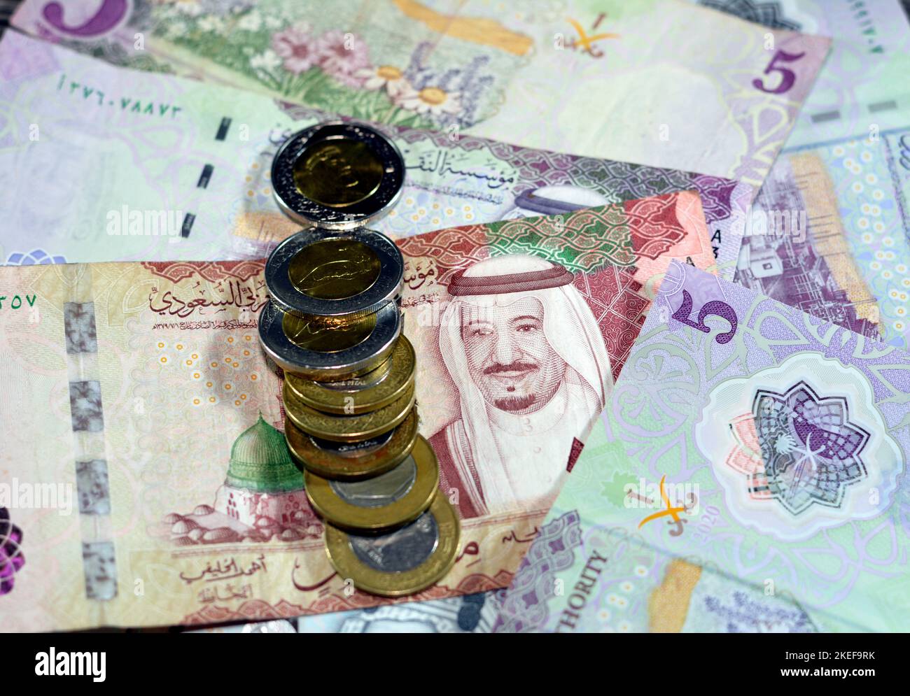 Saudi Arabia riyals money banknotes and coins, a pile of 500 SAR, 100 ...