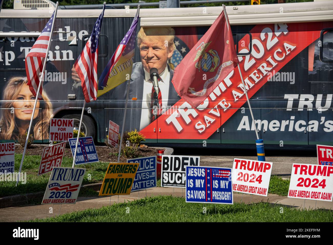 American elections - expressions at 'Trump Town' Boonesmill, Virginia ...