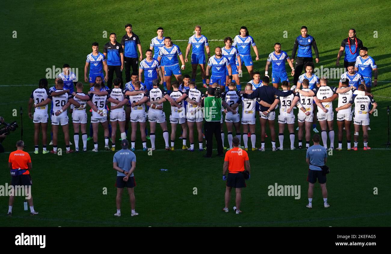 Samoa perform a Siva Tau prior to the Rugby League World Cup semi-final ...