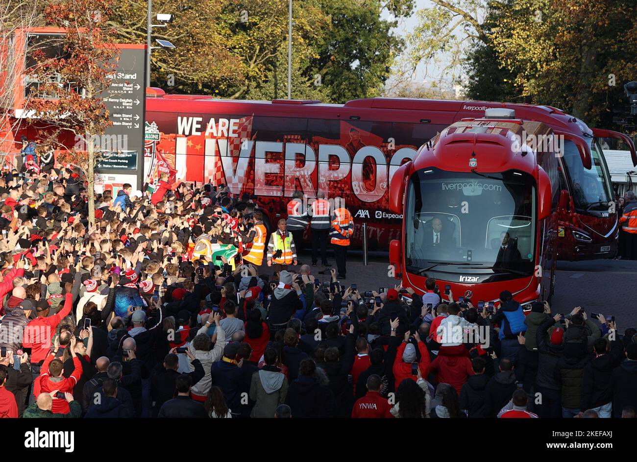 Anfield fans hi-res stock photography and images - Alamy