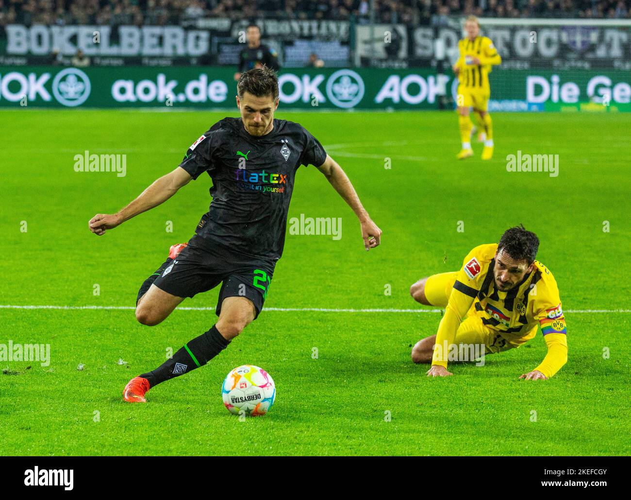 Borussia dortmund mats hummels jonas hi-res stock photography and ...