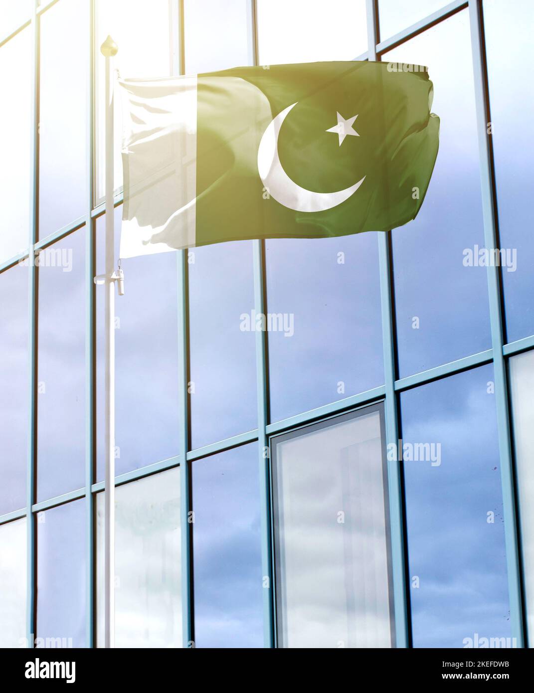 Flag of Pakistan on a flagpole Stock Photo - Alamy