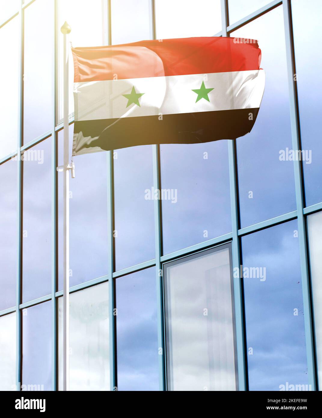 Flag of Syria on a flagpole Stock Photo - Alamy