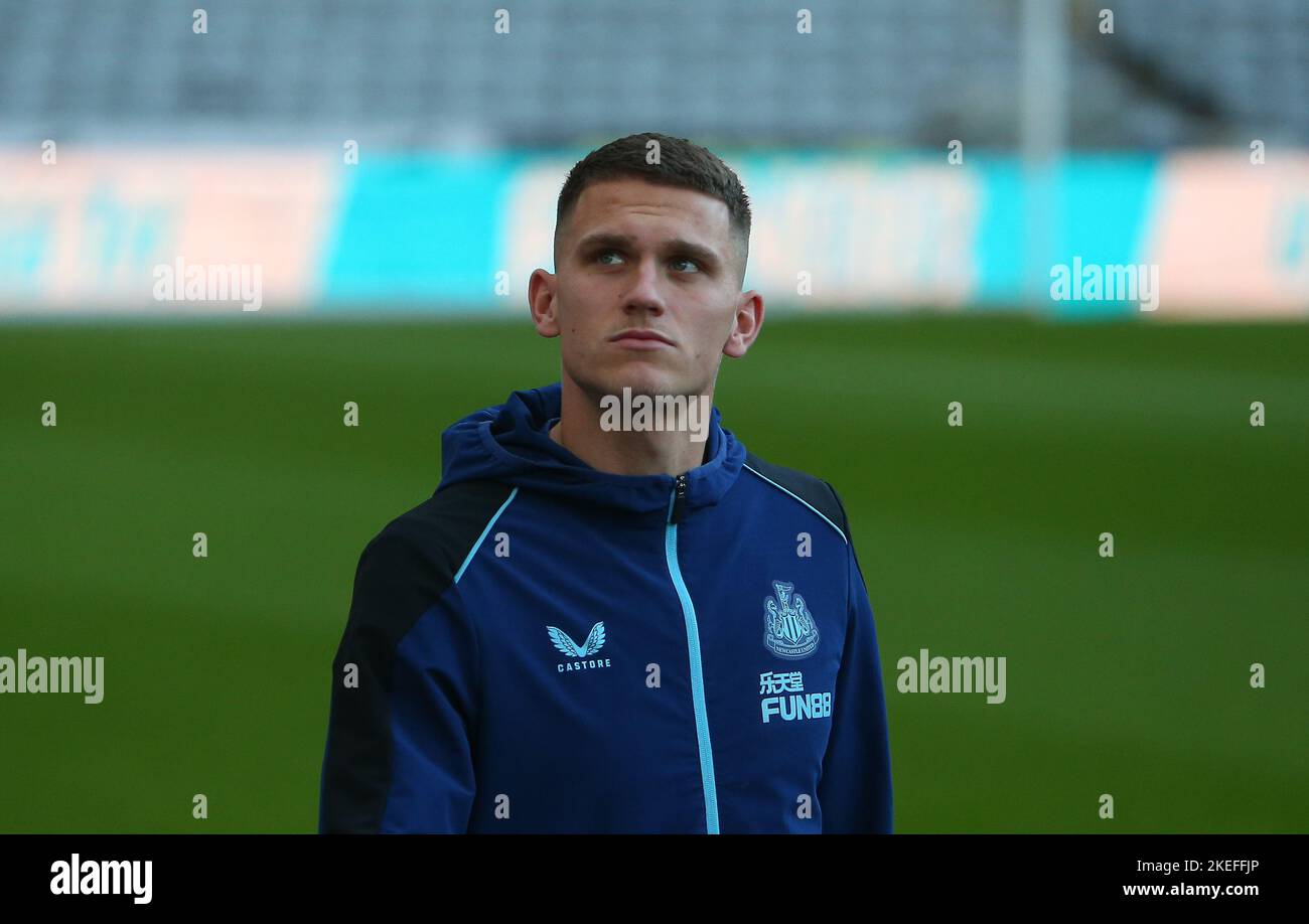 Newcastle United's Sven Botman arrives ahead of kick off during the ...