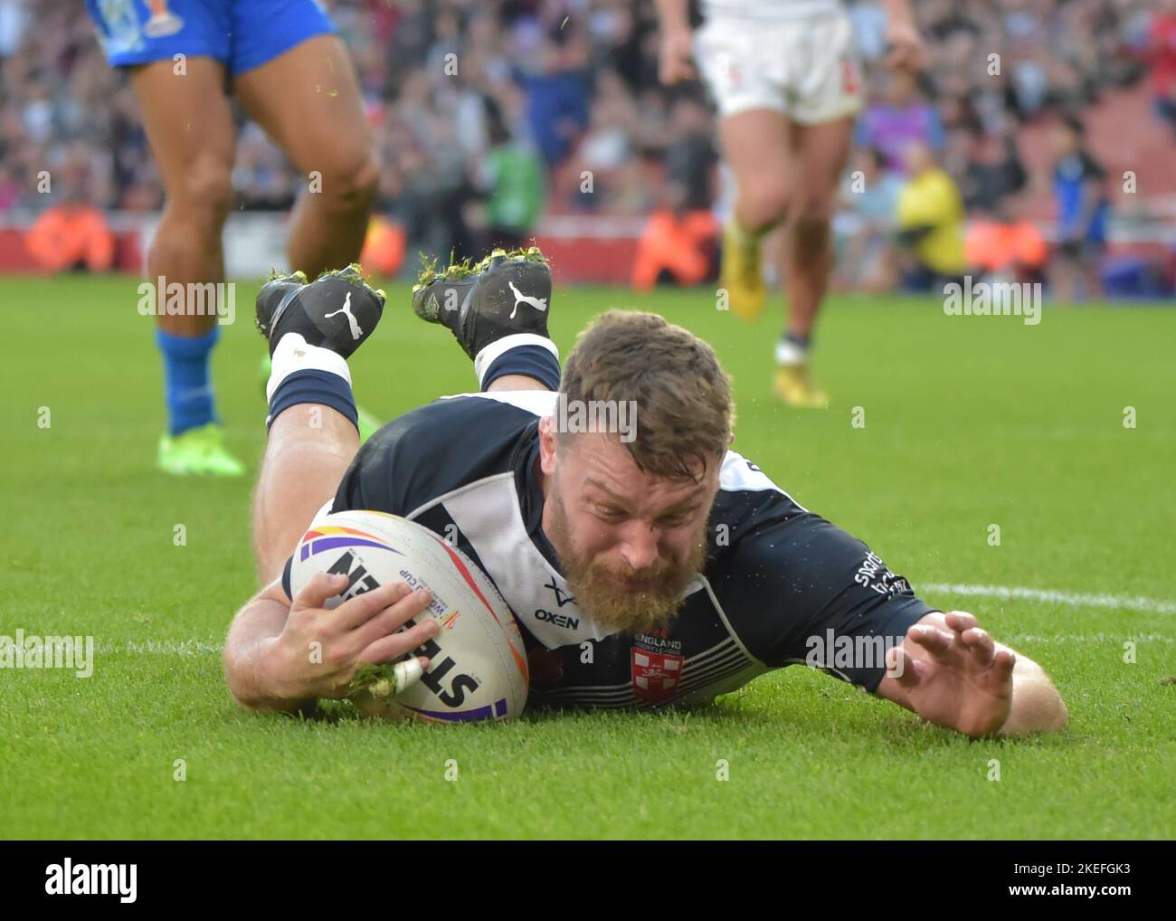 Semi professional rugby player hi-res stock photography and images - Alamy