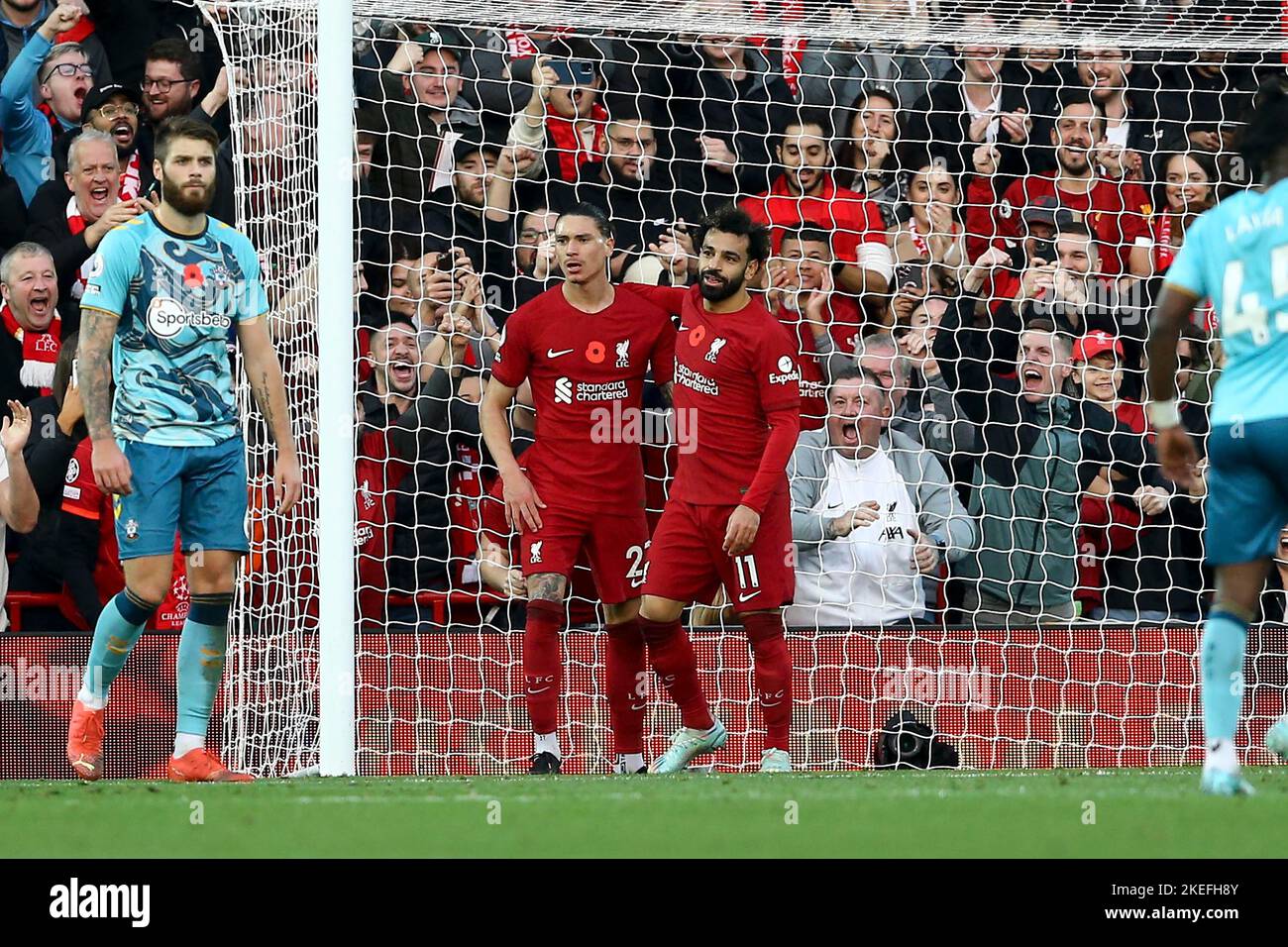 Darwin nunez liverpool salah hi-res stock photography and images - Alamy