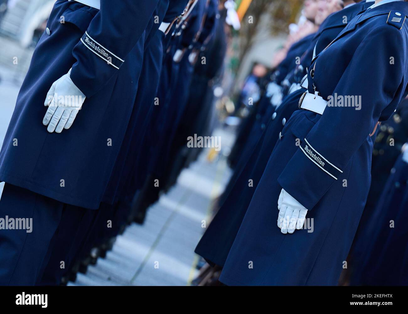 Berlin, Germany. 12th Nov, 2022. Recruits stand on the parade ground of ...