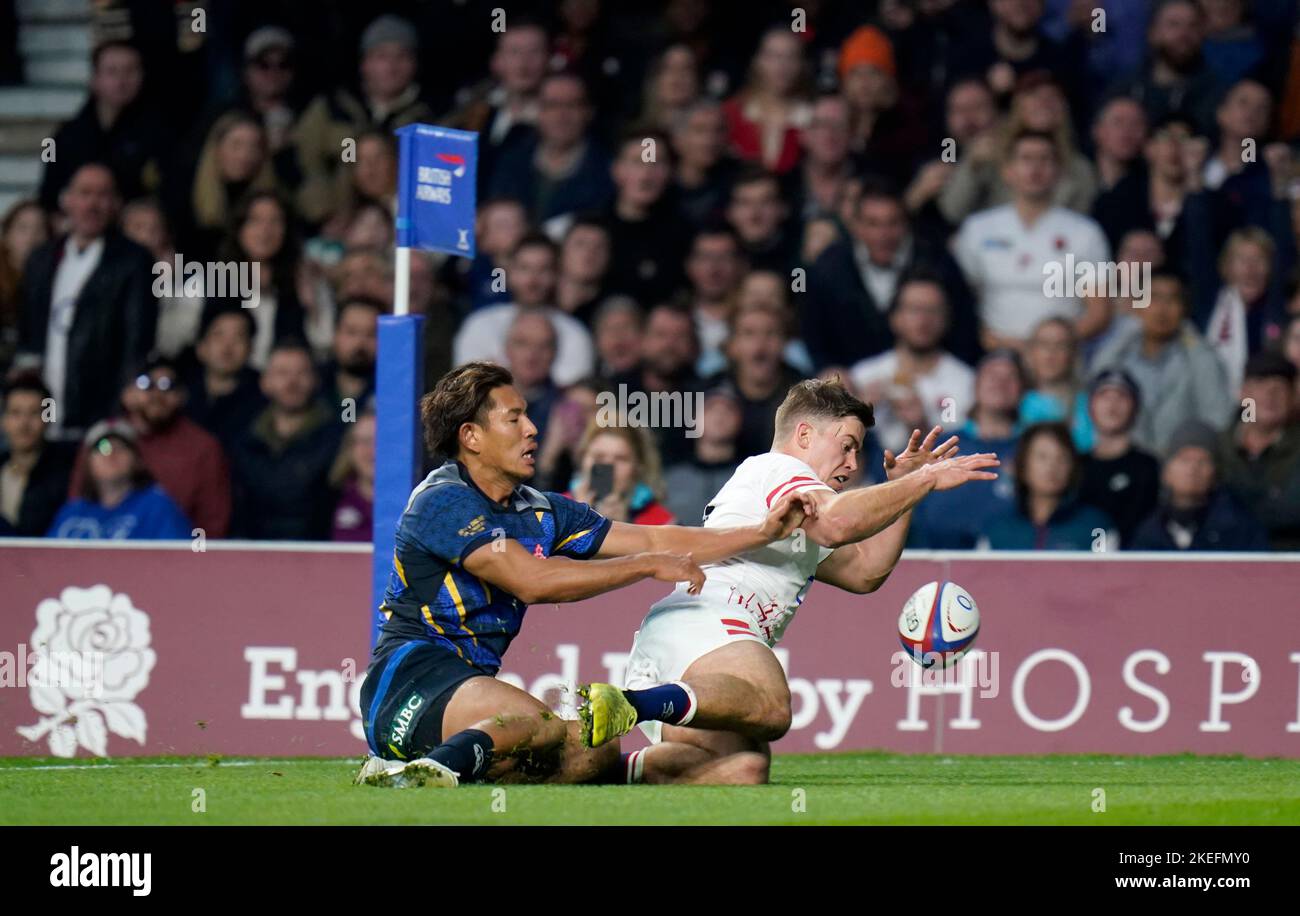 England's Guy Porter scores a try during the Autumn International match ...