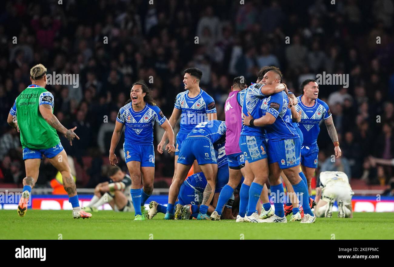 Samoa celebrate after winning the Rugby League World Cup semi-final ...