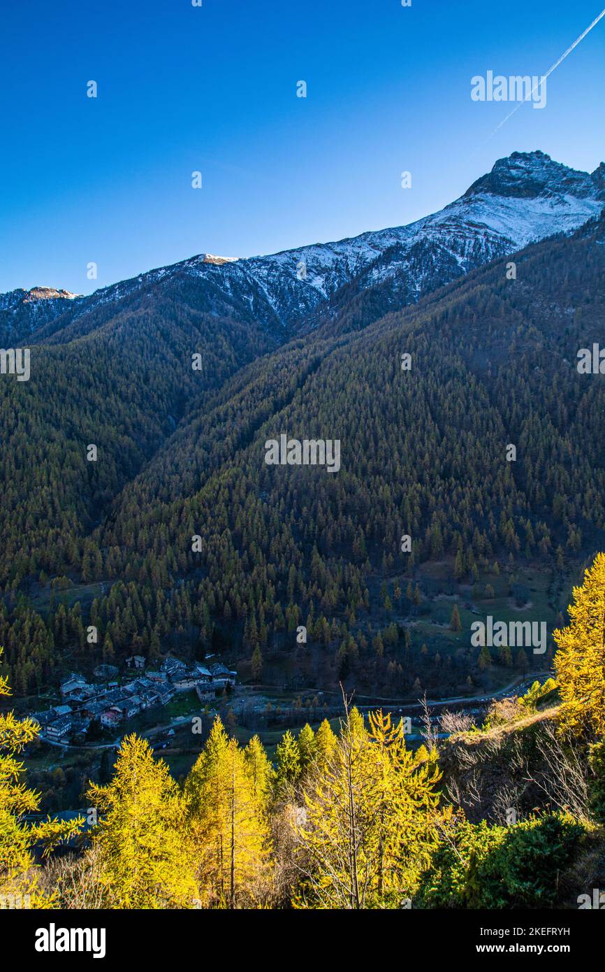 The treasures of the Varaita Valley: the small village of Bellino ...