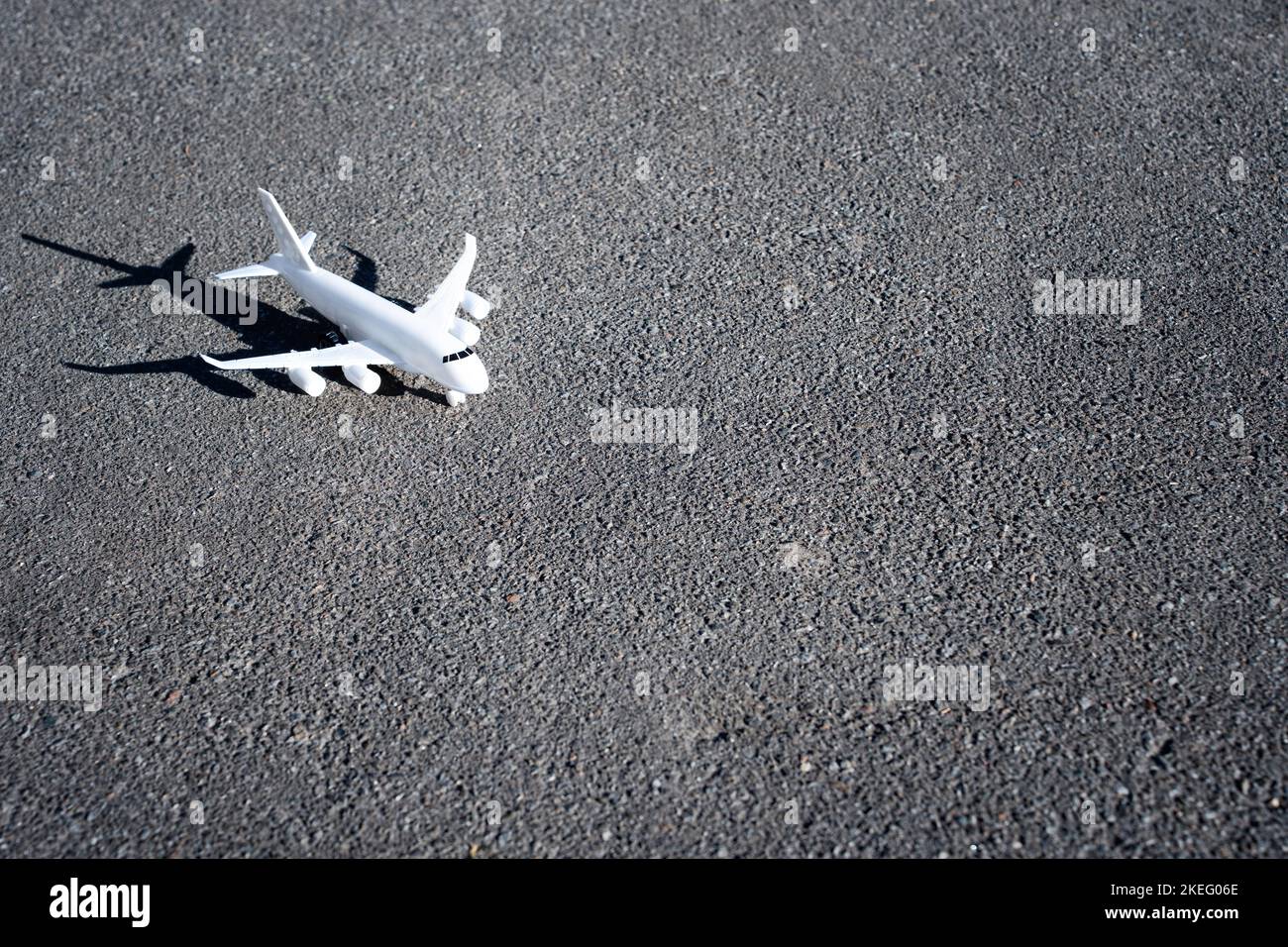 Miniature model airplane on the runway Stock Photo - Alamy