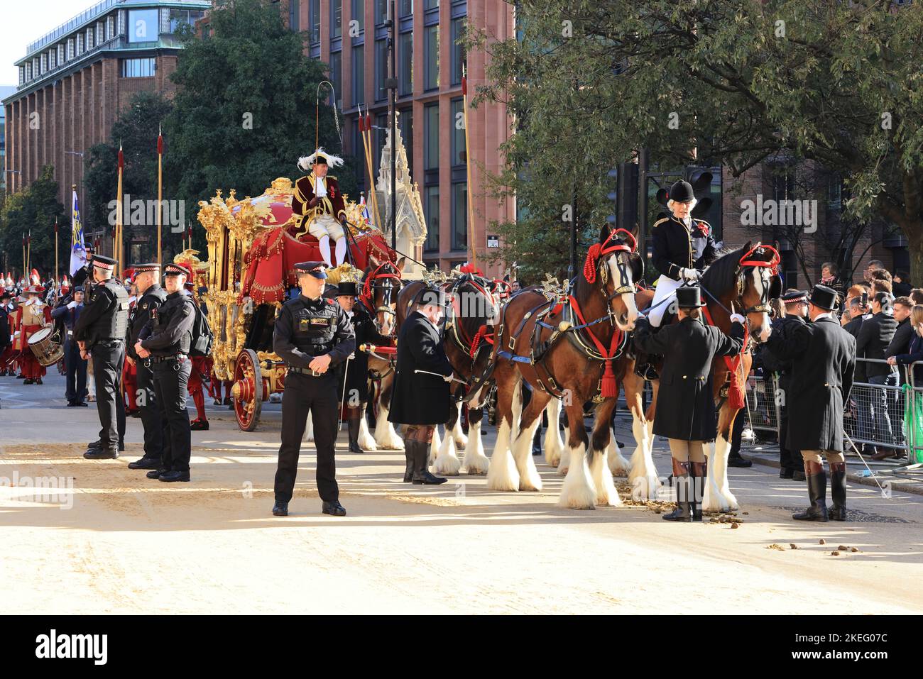 London, UK November 12th 2022. There was glorious sunshine for the Lord ...