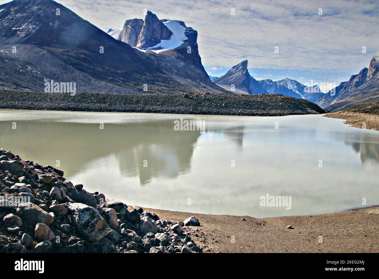 Breidablik Peak, Akshayuk Pass Traverse, Auyuittuq National Park ...