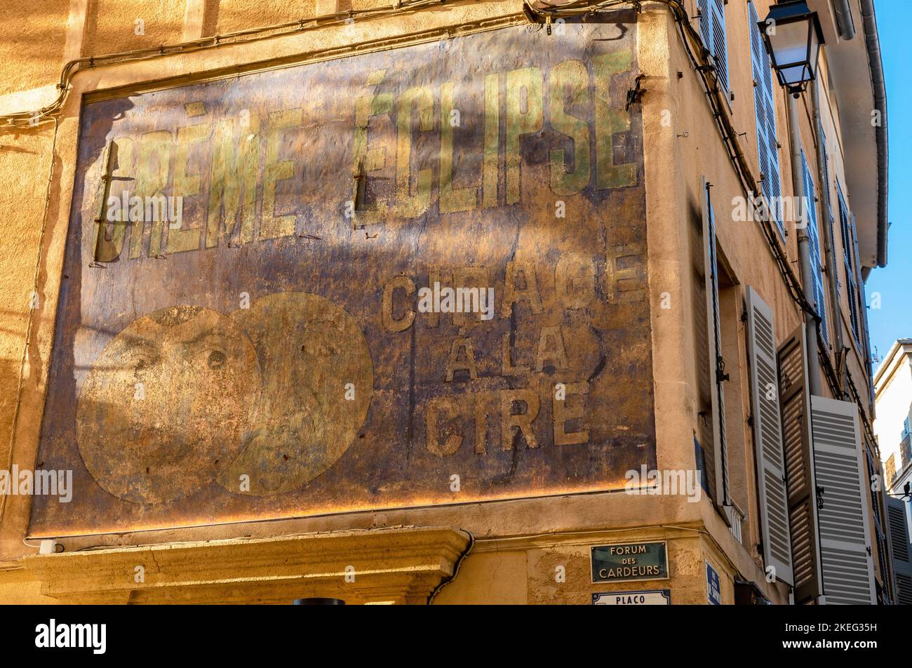 Old signage hi-res stock photography and images - Alamy