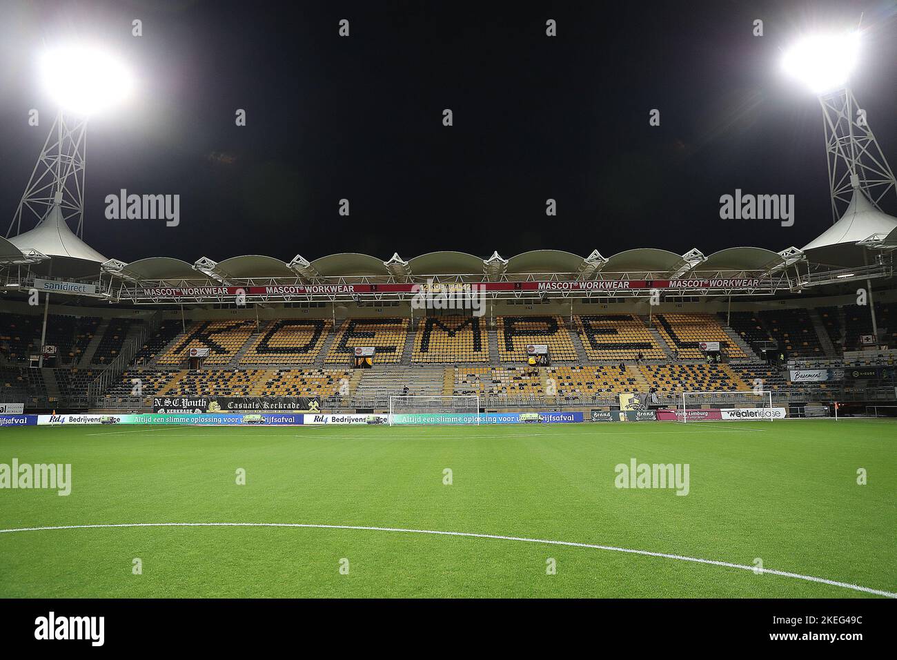 KERKRADE, Netherlands, 12-11-2022, football, Dutch Keuken Kampioen ...