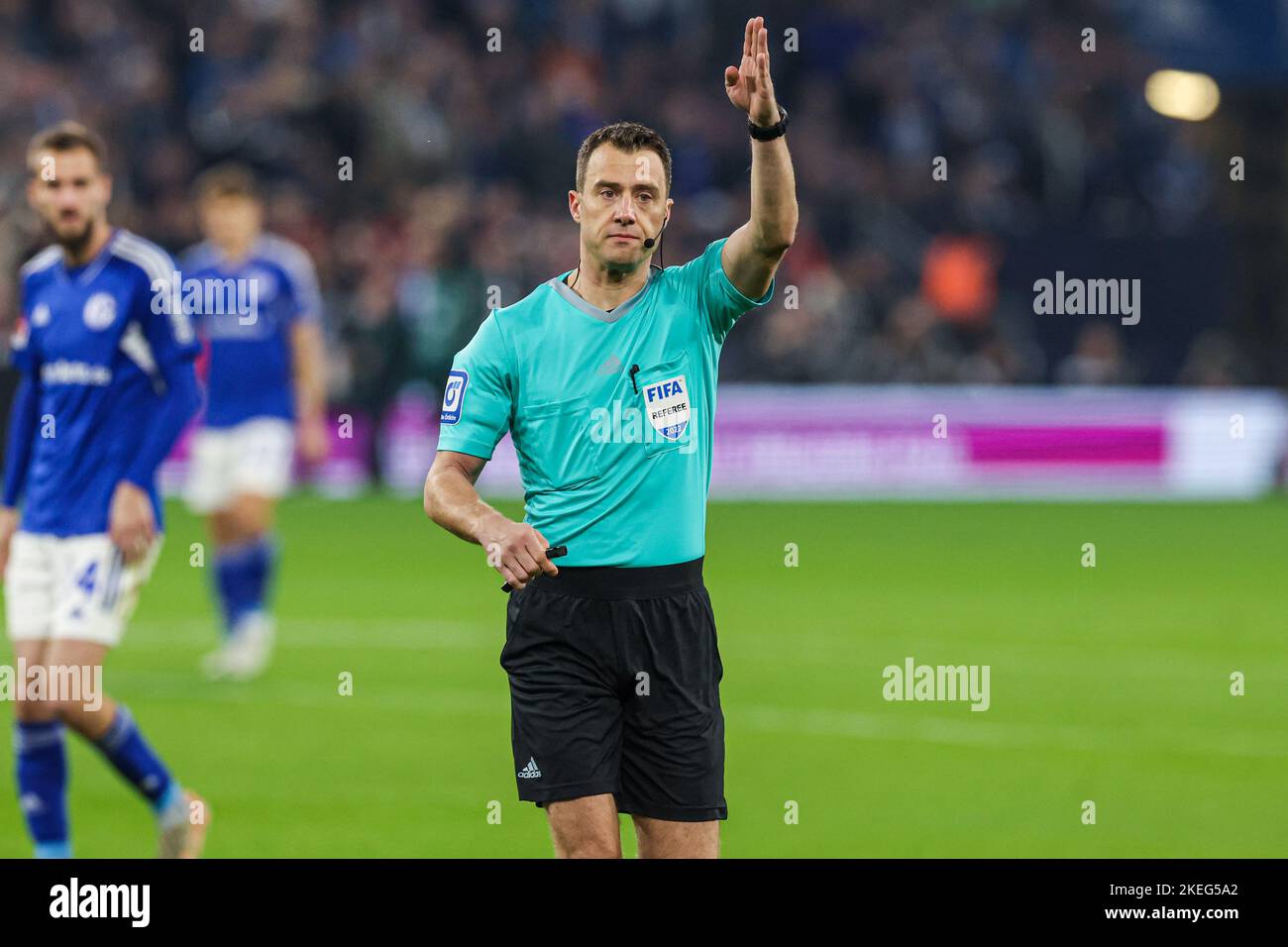 GELSENKIRCHEN, GERMANY - NOVEMBER 12: referee Felix Zwayer during the ...