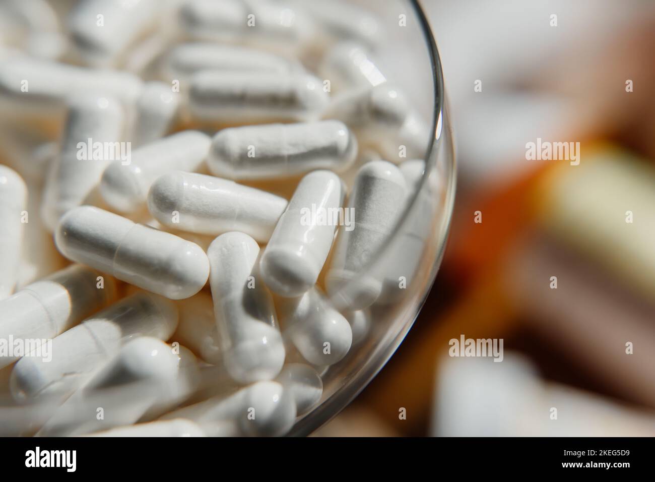 Tablets, capsules, antibiotics. Disease prevention. Treatment for colds ...