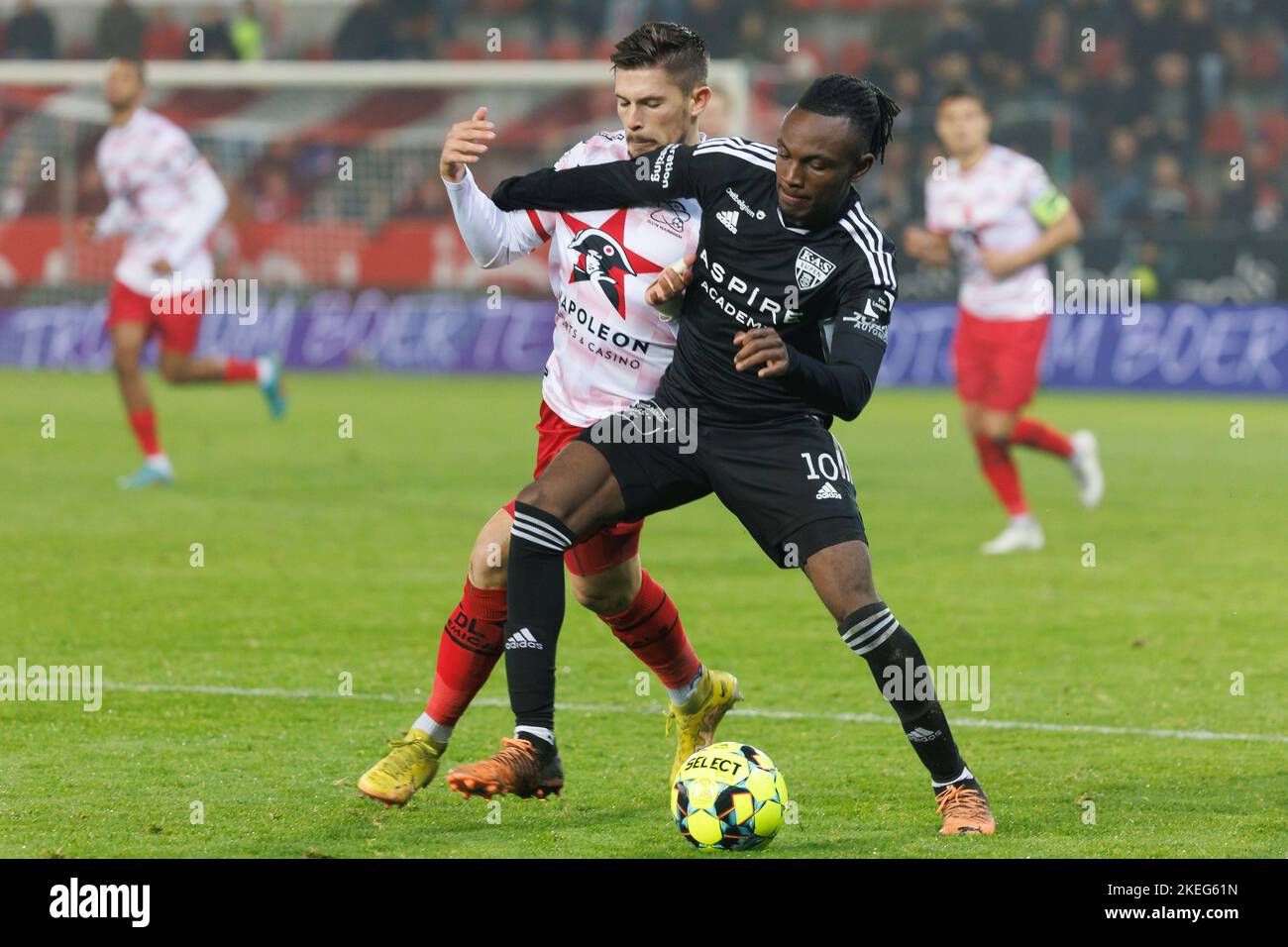 Essevee's Alessandro Ciranni and Eupen's Regan Charles-Cook fight for ...