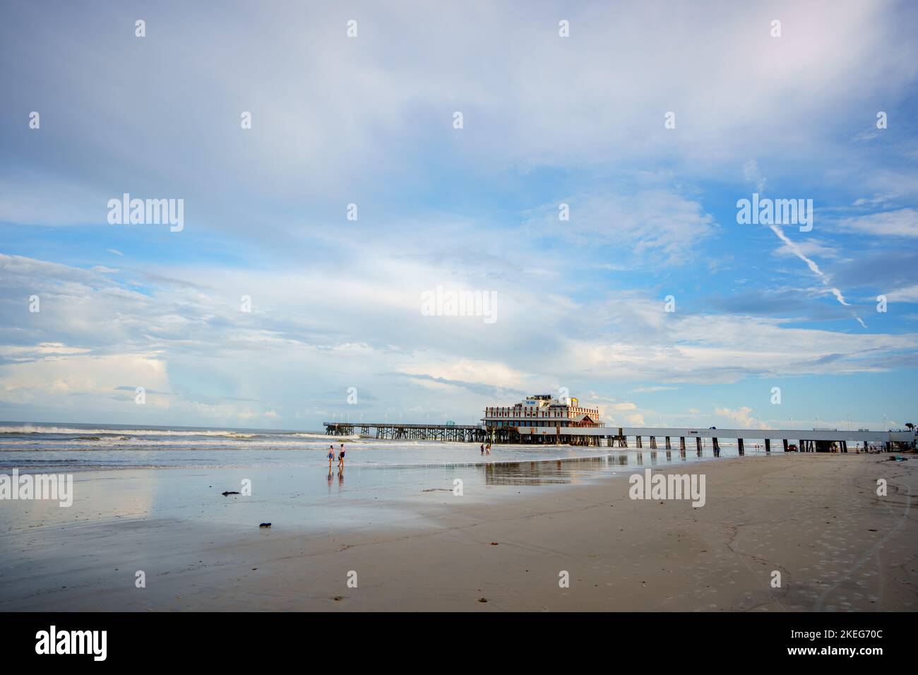 Beach after hurricane nicole hi-res stock photography and images - Alamy