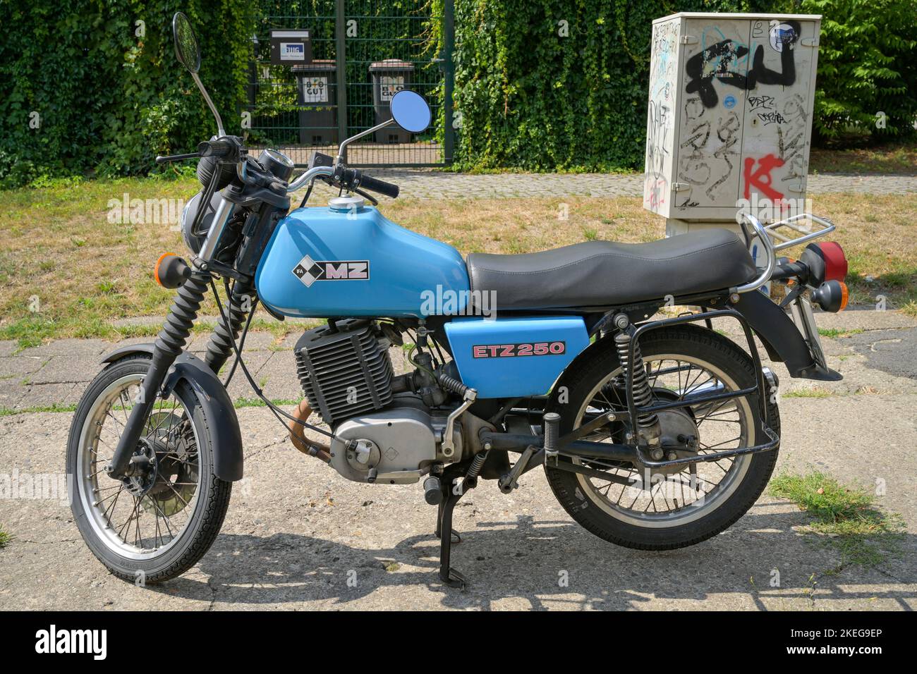 Historisches DDR Motorrad MZ ETZ 250, Pankow, Berlin, Deutschland Stock ...