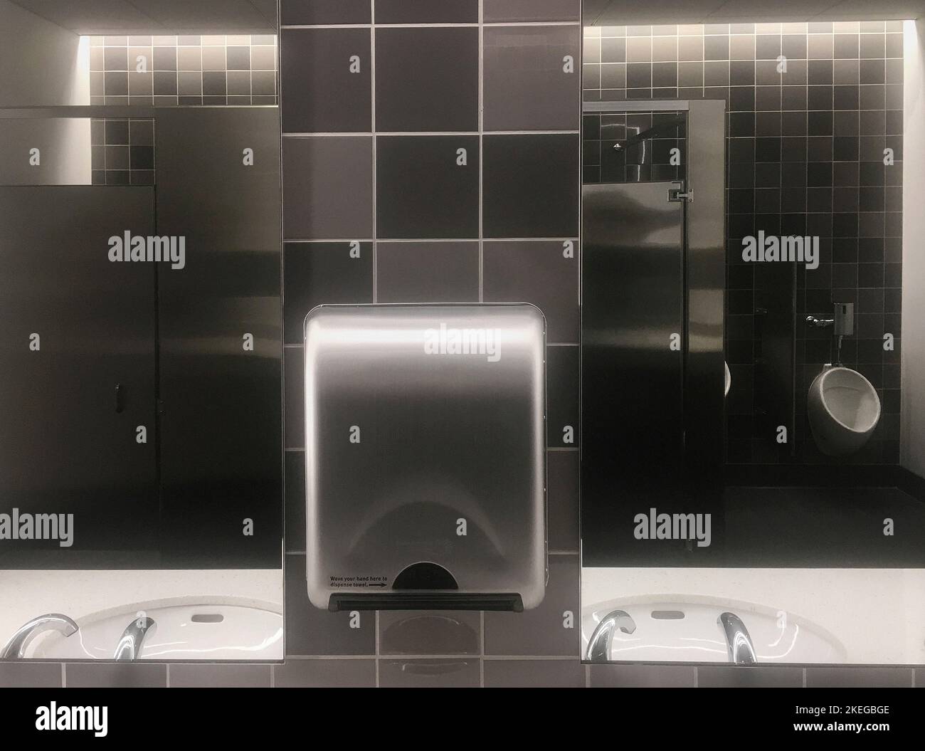 Men's Public Bathroom Stock Photo - Alamy